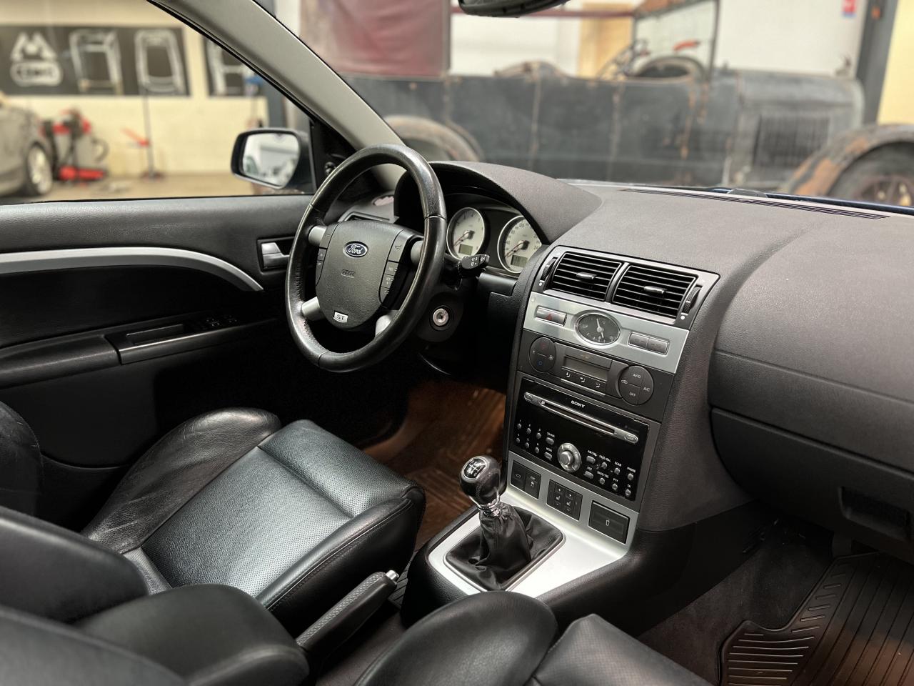 SILVER LAC - FORD-MONDEO-ST220 3.0 V6 226 BREAK COMBI BVM6 / ST 220 ...